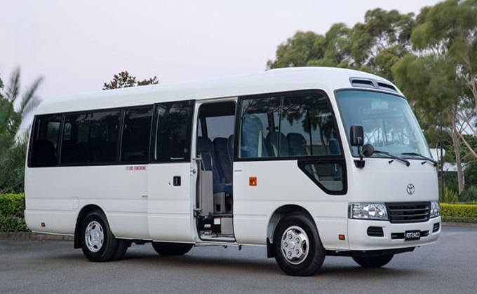 Why choose Mini bus rental in Dubai, UAE - Noorislam